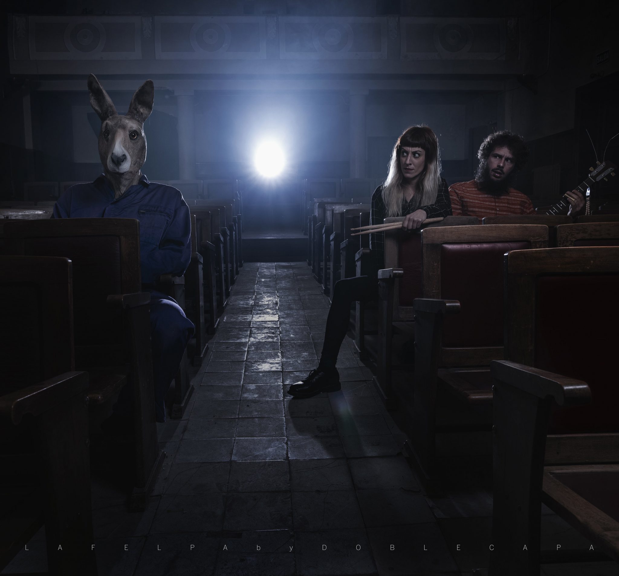 DOBLECAPA presentan nuevo Disco