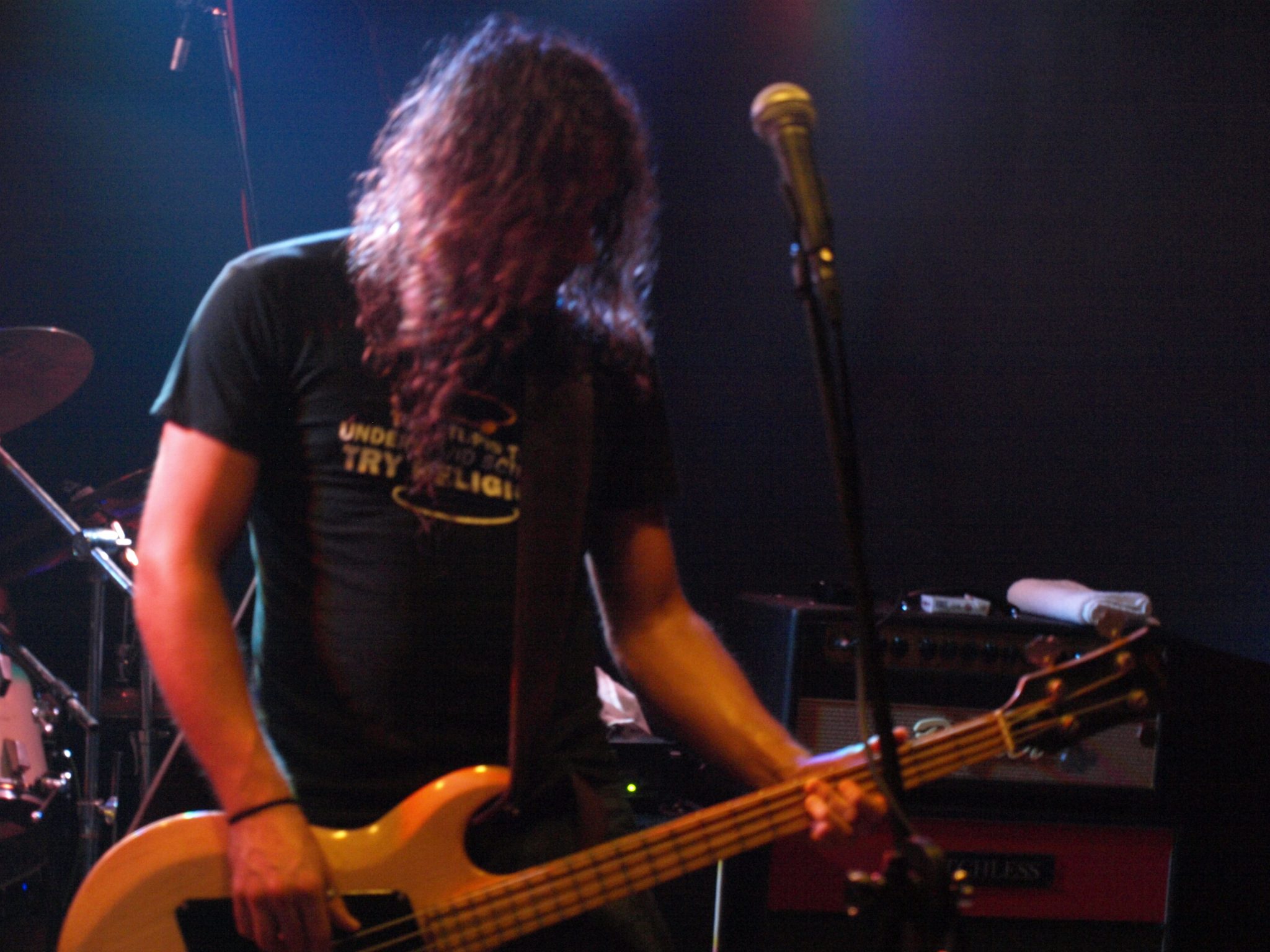 LUNÁTICA EN EL BLACK BIRD