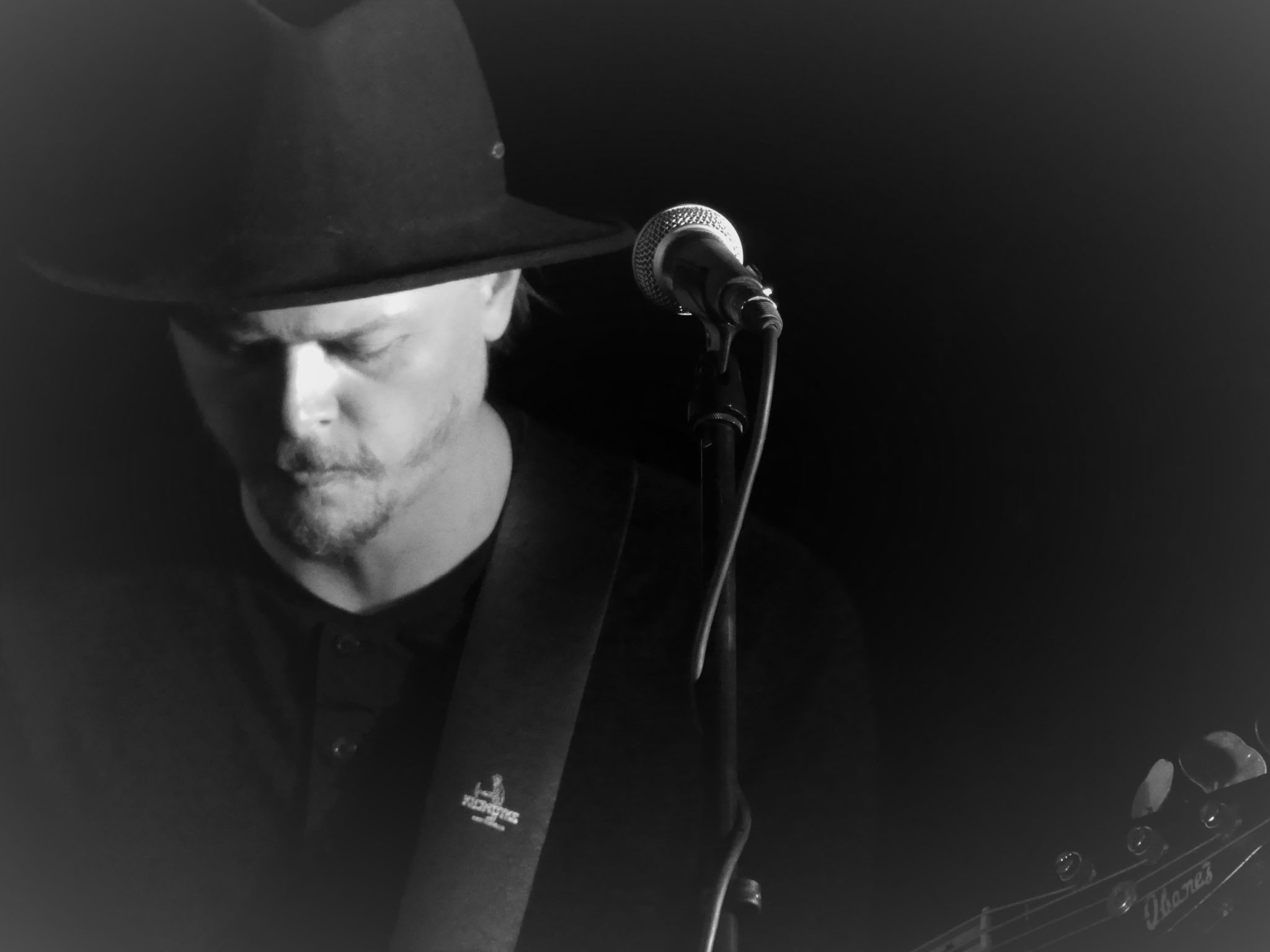 MATT WOODS & THE NATURAL DISASTERS